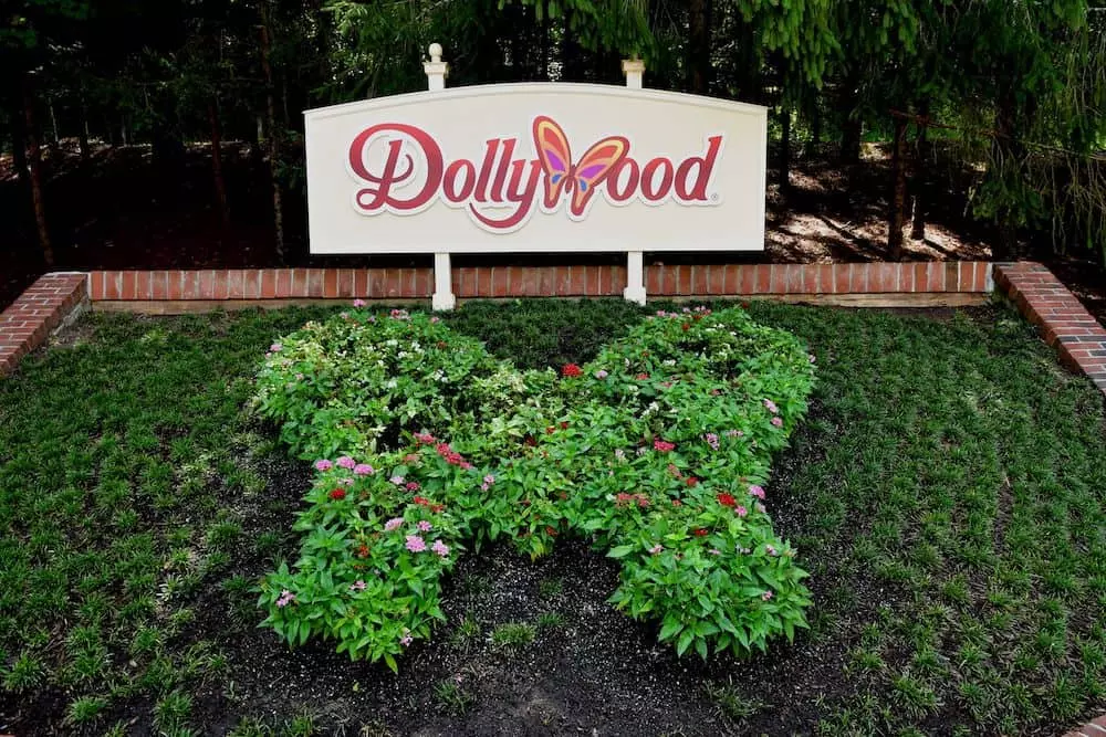 Top 3 Things to Know About the New Dolly Parton Experience at Dollywood
